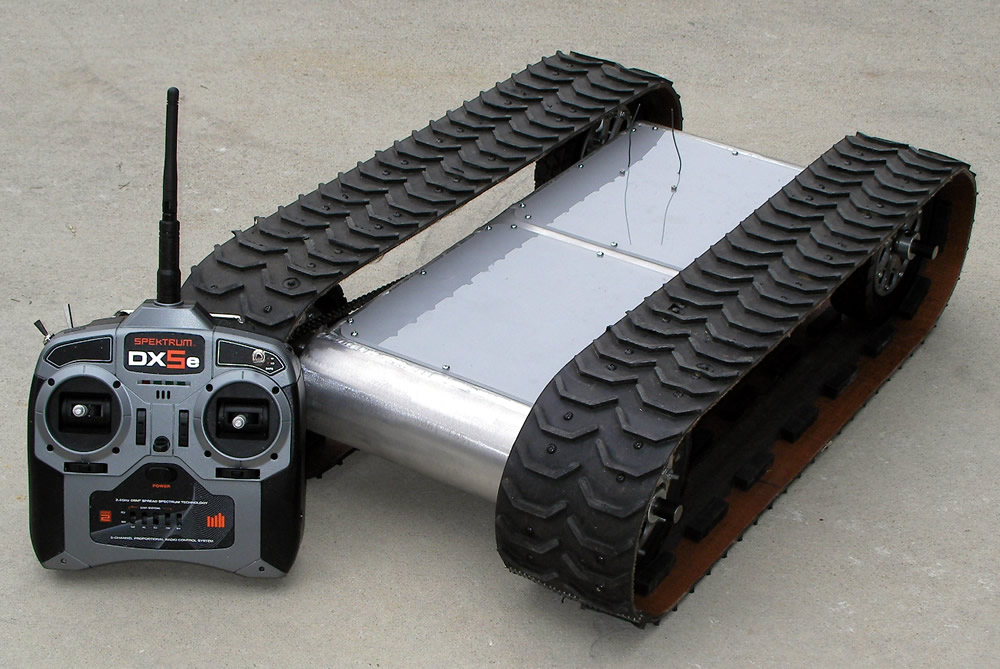 LT Treaded Robot with Spektrum RC Control