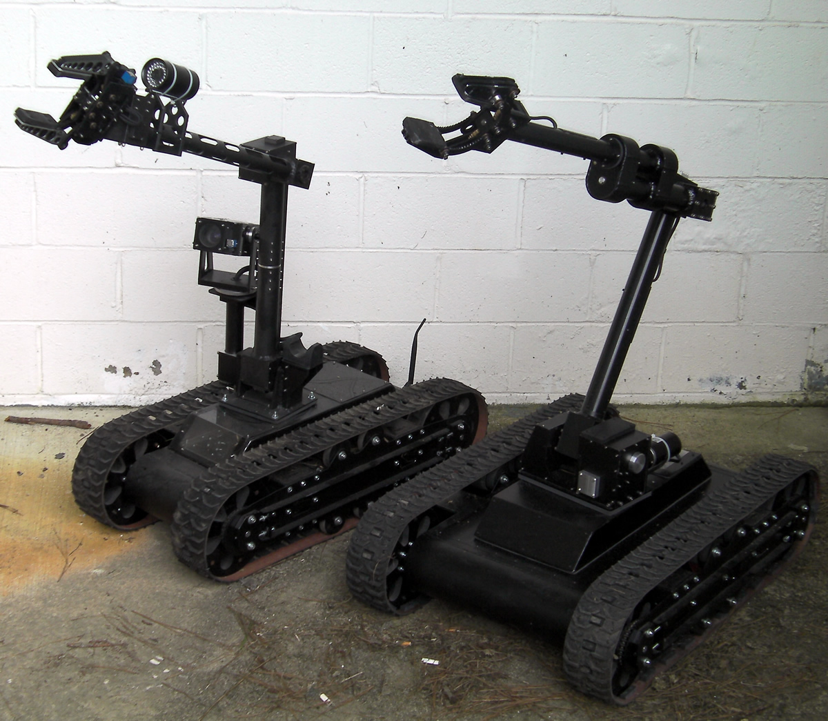 SuperDroid Robots - Robots, Robot Parts, Custom Robots, All Terrain Robots, Vector Robots