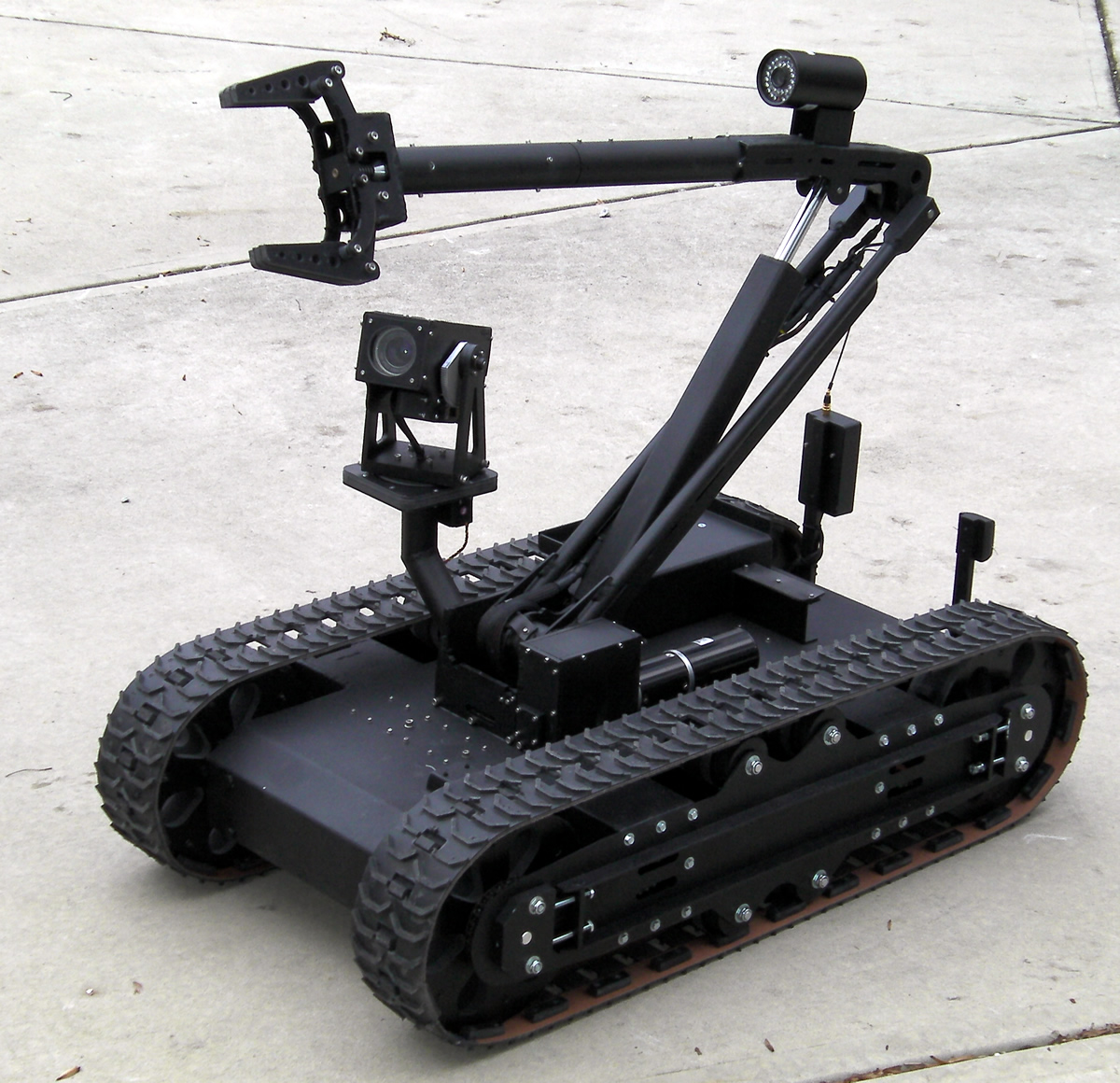 SuperDroid Robots - Robots, Robot Parts, Custom Robots, All Terrain ...